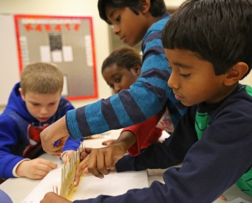 4 Simple Ways to Explain the Difference Between Science and Engineering